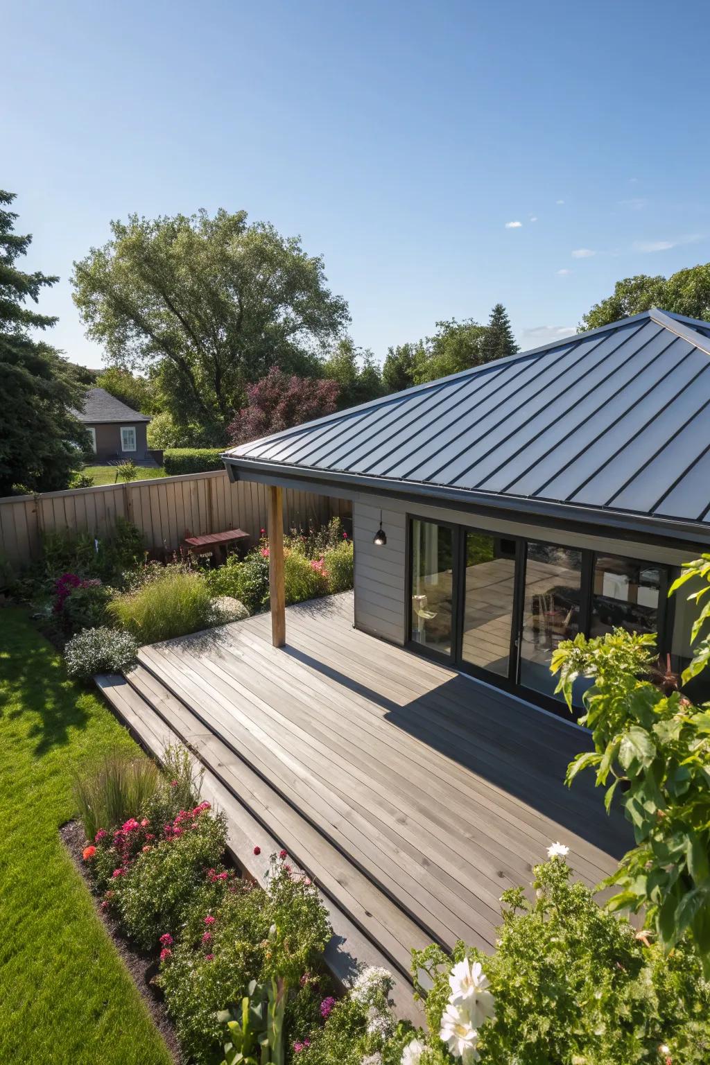 15+ Inspiring Back Deck Roof Ideas for Your Home - Garden.eco