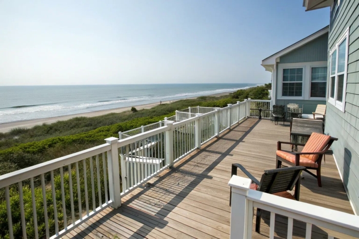 16+ Chic White Deck Railing Ideas to Inspire You