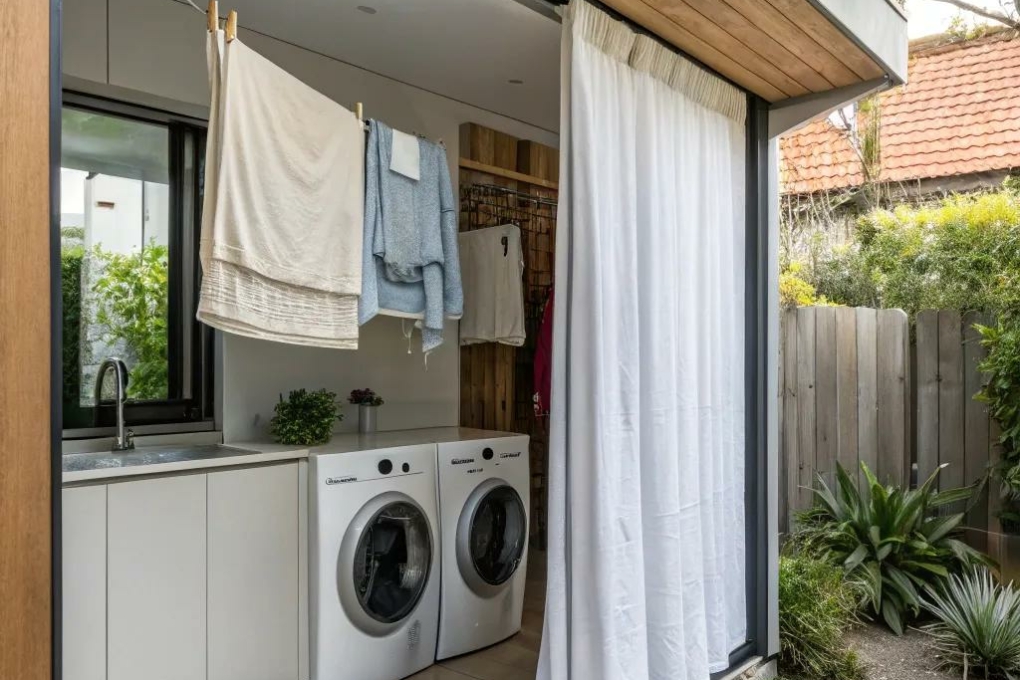 13+ Creative Outdoor Laundry Enclosure Ideas