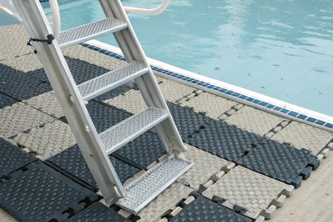 16+ Creative Pool Coping Paint Ideas to Try