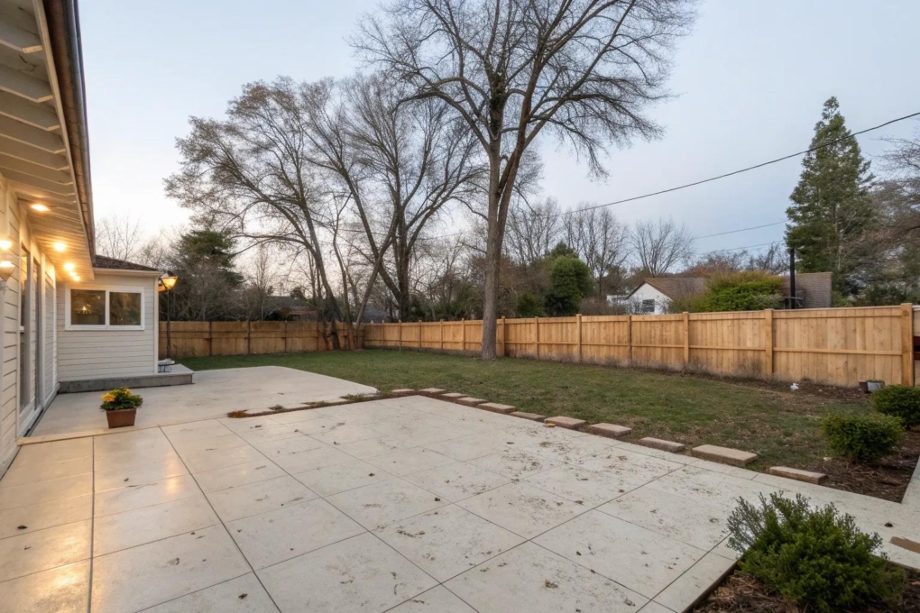18+ Inspiring Empty Backyard Ideas to Transform Your Space