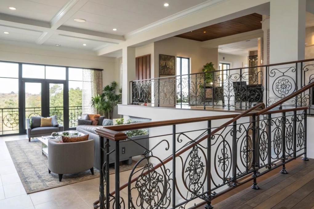 11+ Stylish Interior Balcony Railing Ideas